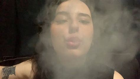 B The Smoke In Your Face Alien Girls Shop Clips4sale