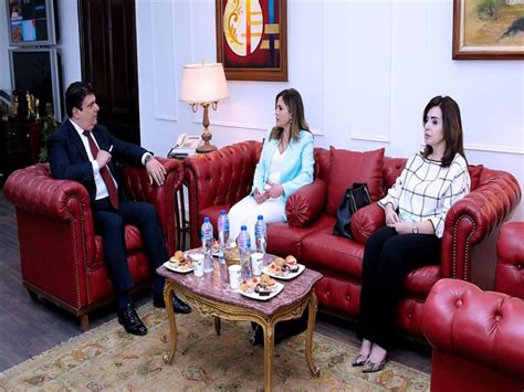 حسين زين يبحث مع وزيرة الإعلام اللبنانية التعاون المشترك مصراوى