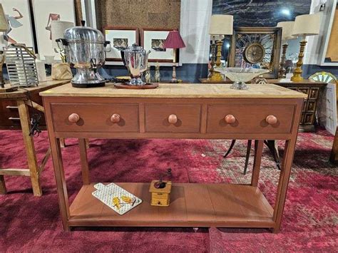 Wooden Console Table With Coffee Urn Percolator And Decor Bidsells