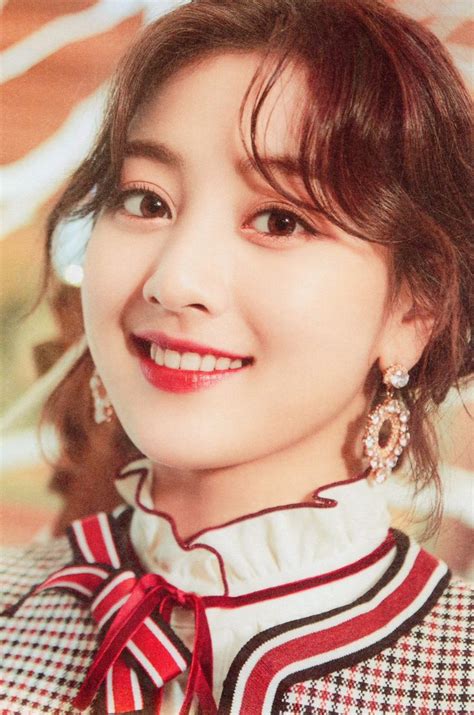 흡혈귀🧛🏻‍♀️ On Twitter Telerrealidad Nayeon Femenina