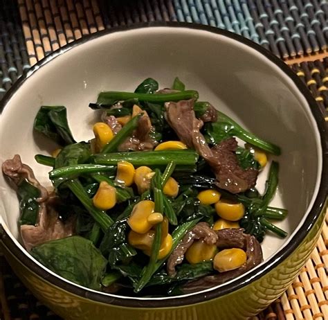 牛肉とほうれん草のオイスター炒め レシピ・作り方 By Mykrk 楽天レシピ