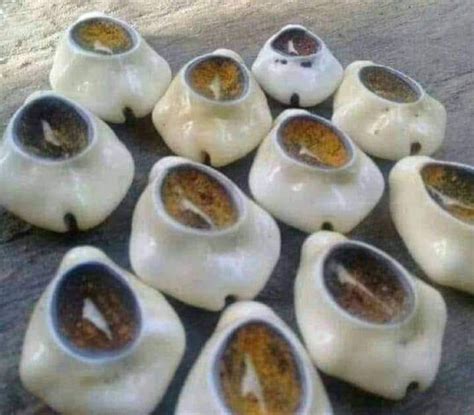 Alat Tukar Mege Suku Mee Di Papua ~ Kopi Mana