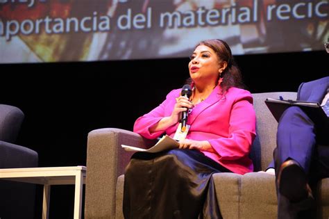 Chilango Clara Brugada ¿quién Es La Candidata De Morena Para Cdmx