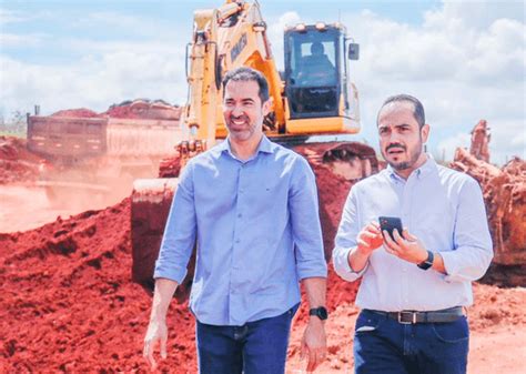 Prefeito Fernando Pellozo lança obra de saneamento que vai beneficiar mais de mil pessoas