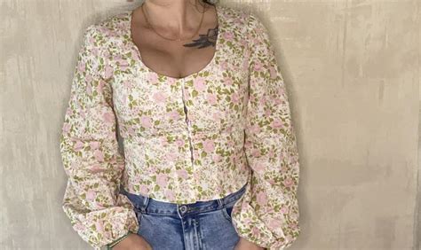 Абсолютно нова укорочена кофтинка — ціна 500 грн у каталозі Джемпери Купити жіночі речі за