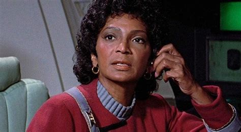 Zoe Saldana Pays Tribute To Star Treks Nichelle Nichols
