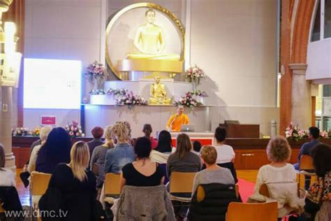 วัดพระธรรมกายลอนดอน จัดสอนสมาธิเบื้องต้นสำหรับชาวท้องถิ่น ข่าว