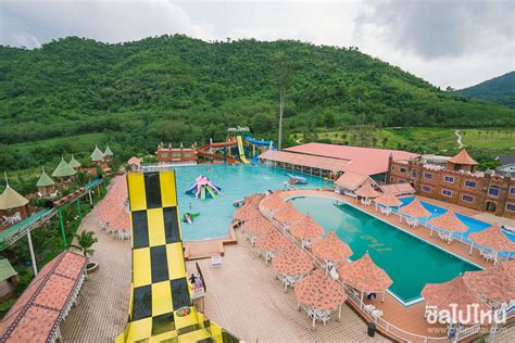 สนุกสุดมันส์ท่ามกลางขุนเขา The Resort Water Park ที่พักสไตล์ปราสาทกับ