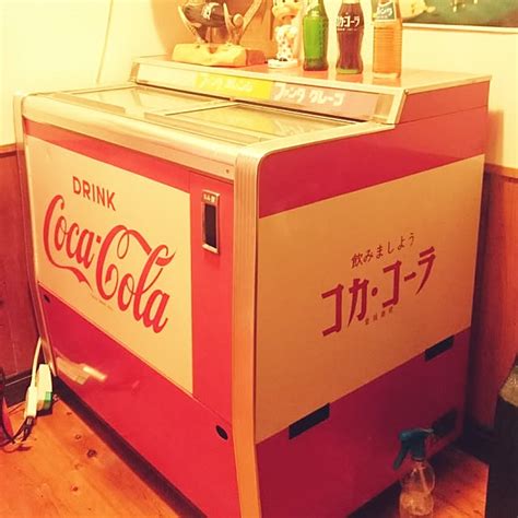 シン By レトロ、コカ・コーラ