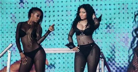Njrocksnaija Omg Nicki Minajs Boobs Pops Out On Stage See Photo