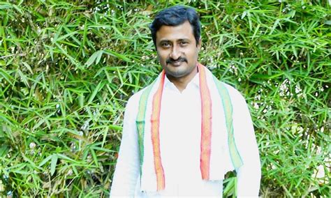 youth cong should play key role in victory of party raghuveer reddy