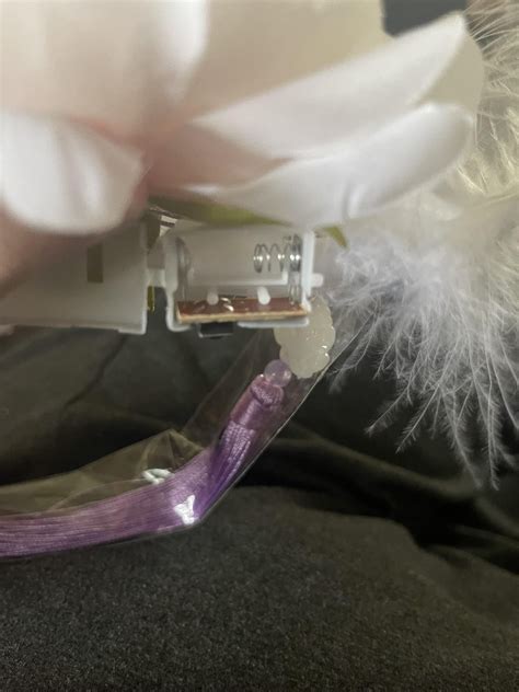 What Kind Of Batteries Does This Use R Batteries