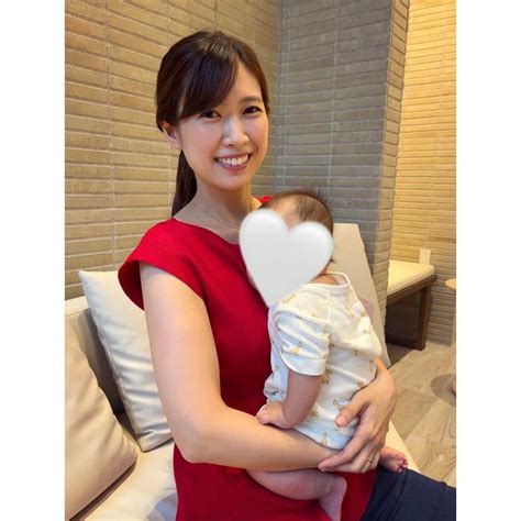 玉巻映美さんのインスタグラム写真 玉巻映美instagram「 8月に突入！毎日あっついですね〜〜🥵💦 体温の高いベビーを抱っこしていると、 余計に暑くて 私は夏バテ気味です🫠 ⁡