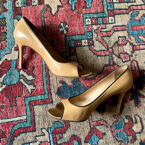 Manolo Blahnik Tan Leather Peep Toe Heels In Size Eu4 Gem