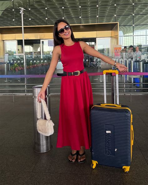 Nisha Guragains Feet