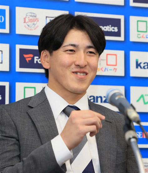 ＜西武・契約更改＞契約更改し、記者の質問に答える隅田（撮影・尾崎 有希） ― スポニチ Sponichi Annex 野球