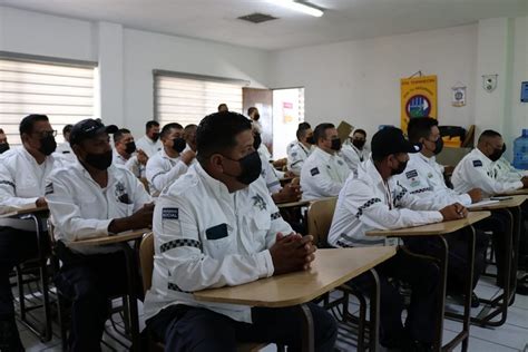 Capacitan En Derechos Humanos A Agentes Viales La Otra Plana