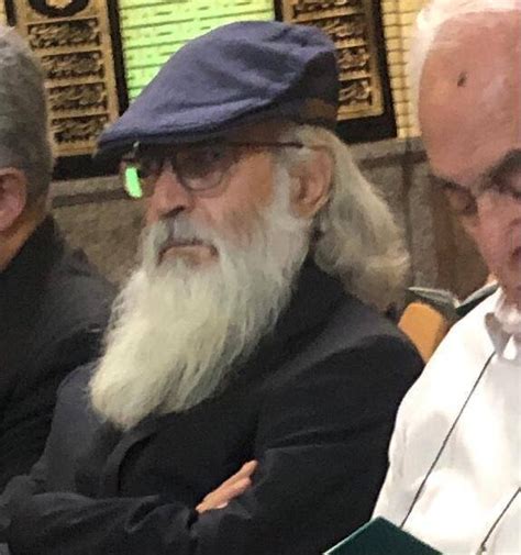 چهره جدید حسین فریدون برادر حسن روحانی با مو و ریش بلند عکس