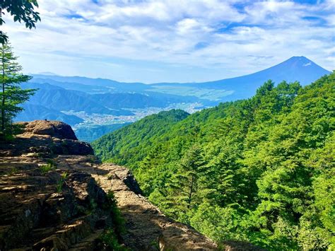 2ページ目 秋空の富士山どストライク絶景 三ッ峠山八ヶ岳甲府盆地山荘テラス山頂まで1時間半展望登山レポ登山レポート