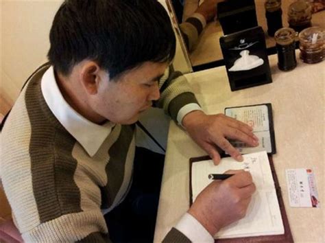 李玉剛的書法，再看看朱之文的書法，網友：還是專心唱歌吧 每日頭條