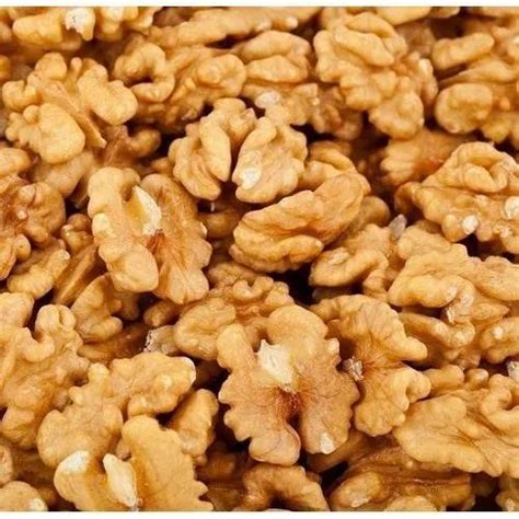 Walnut Kernels Packaging Type Vacuum Bag Packaging Size 15Kg At Rs