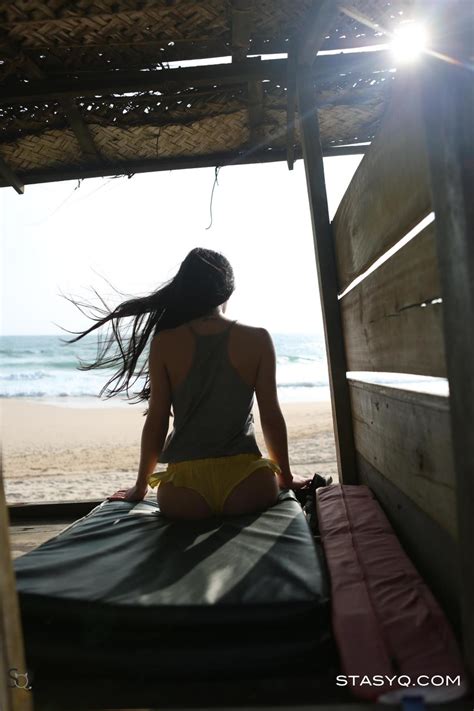 Toned Beach Babe Mayer And Her Sexy Friend Flaunt Their Hot Asses In