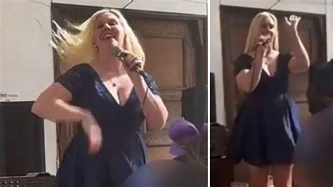 Bridesmaid Horrifies Viewers With Cringe Wedding Speech Oversixty