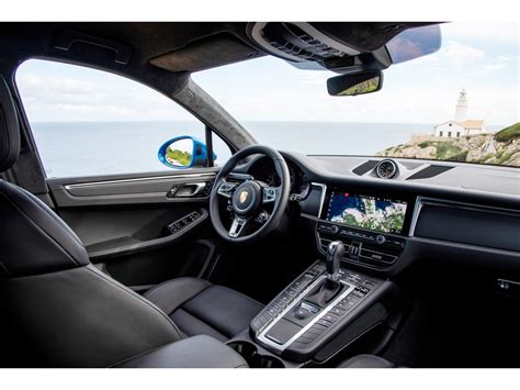 2020 Porsche Macan 36 Interior Photos U S News