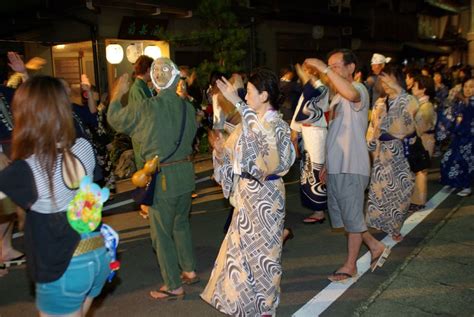 画像4枚目： 徹夜踊りも！岐阜・郡上八幡の伝統的なお祭り「郡上祭り」が素敵すぎる｜ Taptrip