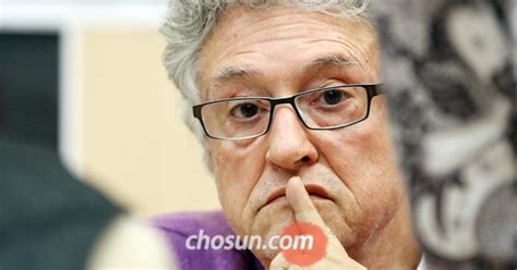 아무리 성인군자여도 남자는 다 똑같을걸요