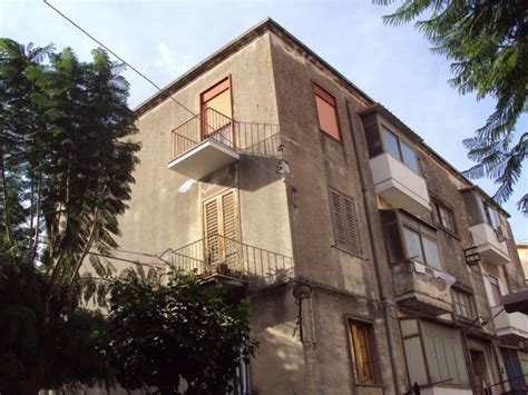 Misterbianco Via Garibaldi Vendesi Trivani Mq Rif