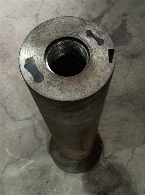 Round Aluminium Extrusion Press Stem Size 25 Feet Height 105 Kg