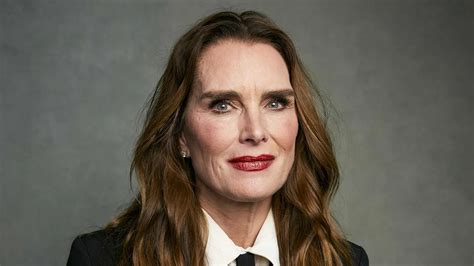 This Is A Disgrace Beyond Measure Outraged Fans Support Brooke Shields After She Lost Case
