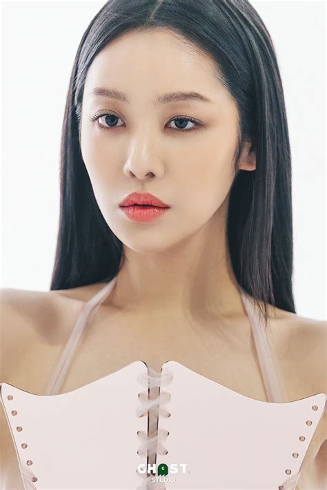 배우 차주영 더글로리 혜정이 얼루어 화보촬영 현장사진 유머 움짤 이슈 에펨코리아