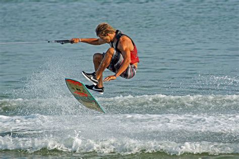 Wakeskate | Wakeboarding, Water sports, Life
