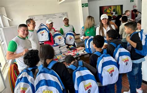 Niños Niñas Y Adolescentes Bajo Protección Del Icbf Reciben Kits