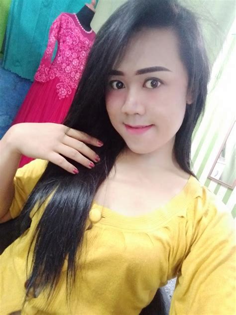 Natasya Waria Karawang ShemalleNatasya Twitter