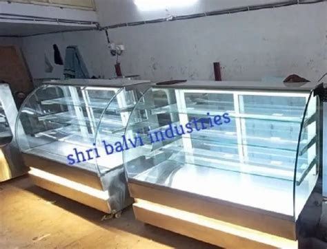 Glass Bakery Product Display Counter At Rs 13400 Feet In Ahmedabad Id