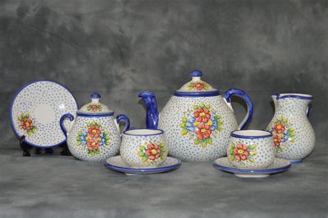 Juego De Cafe De Seis Servicios Decorado Con Motivos Florales