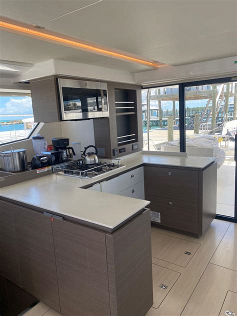 Leopard 53 Powercat Power Catamaran Playtime For Sale Leopard Brokerage