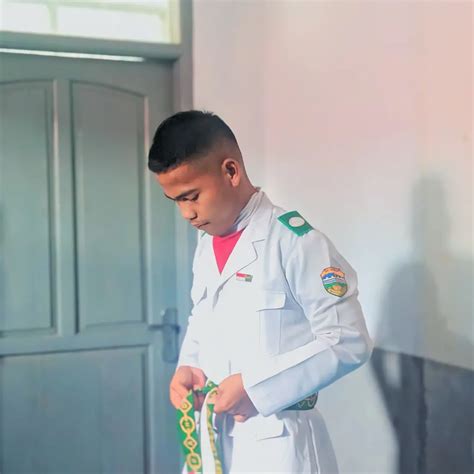 Ilham Hidayat Ilhaamhidayat • Instagram Photos And Videos