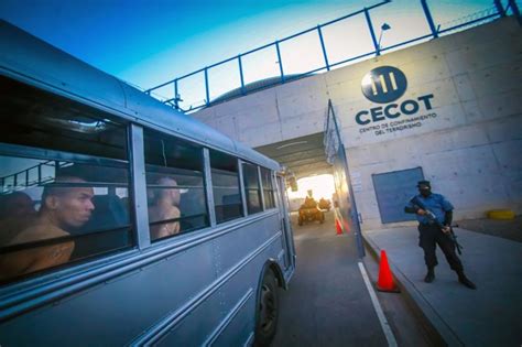 Fotos Así Funciona La Megaprisión De El Salvador La Más Grande De