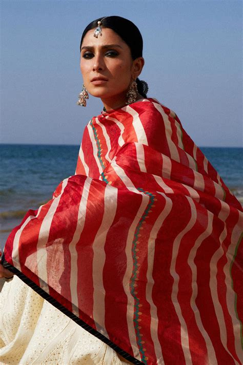 Zara Shahjahan X Ayeza Khan Luxury Lawn Collection 2024 Aaina 8a