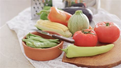 Class101 그리스에 사는 선생님들에게서 배우세요집에서 만들 수 있는 정통 그리스 요리