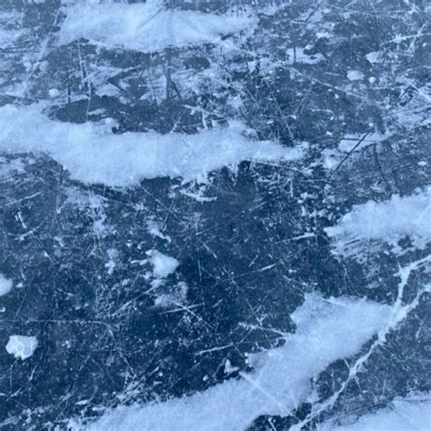 ♡𝘱𝘪𝘯𝘵𝘦𝘳𝘦𝘴𝘵𝘤𝘵𝘪𝘴𝘮𝘧 Frozen Lake Ice Aesthetic Aesthetic Wallpapers