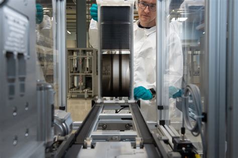 Oxford Pv Debuts 269 Efficient Residential Module Compound