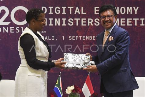 BILATERAL MENKOMINFO MENTERI KOMUNIKASI AFSEL ANTARA Foto