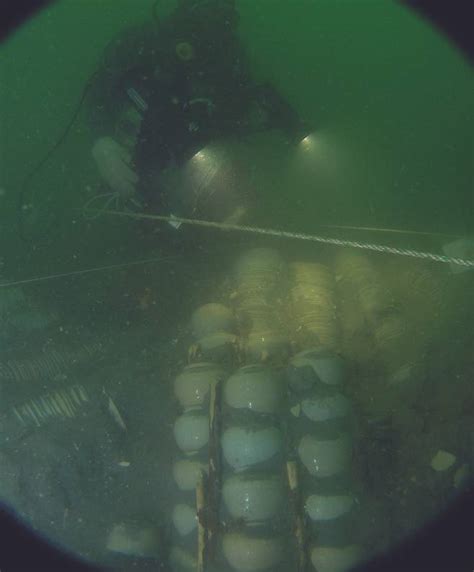 “시야 가린 뻘밭 더듬어 유물 탐사… 日서도 배우러와요”