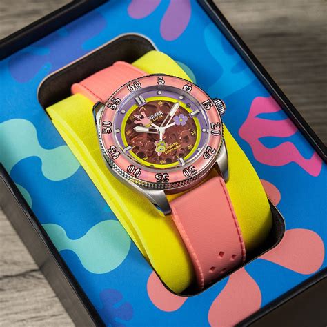 Spinnaker Croft Mid Size Skeleton Automatic Spongebob Squarepants Limi Paramount Shop