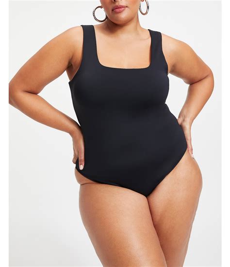 Good American Plus Size Scuba Knit Modern Square Neck Sleeveless Wide